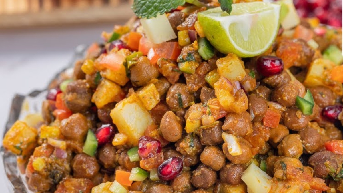 kala chana chaat recipe in hindi; kala chana chaat street stylel सुबह ...
