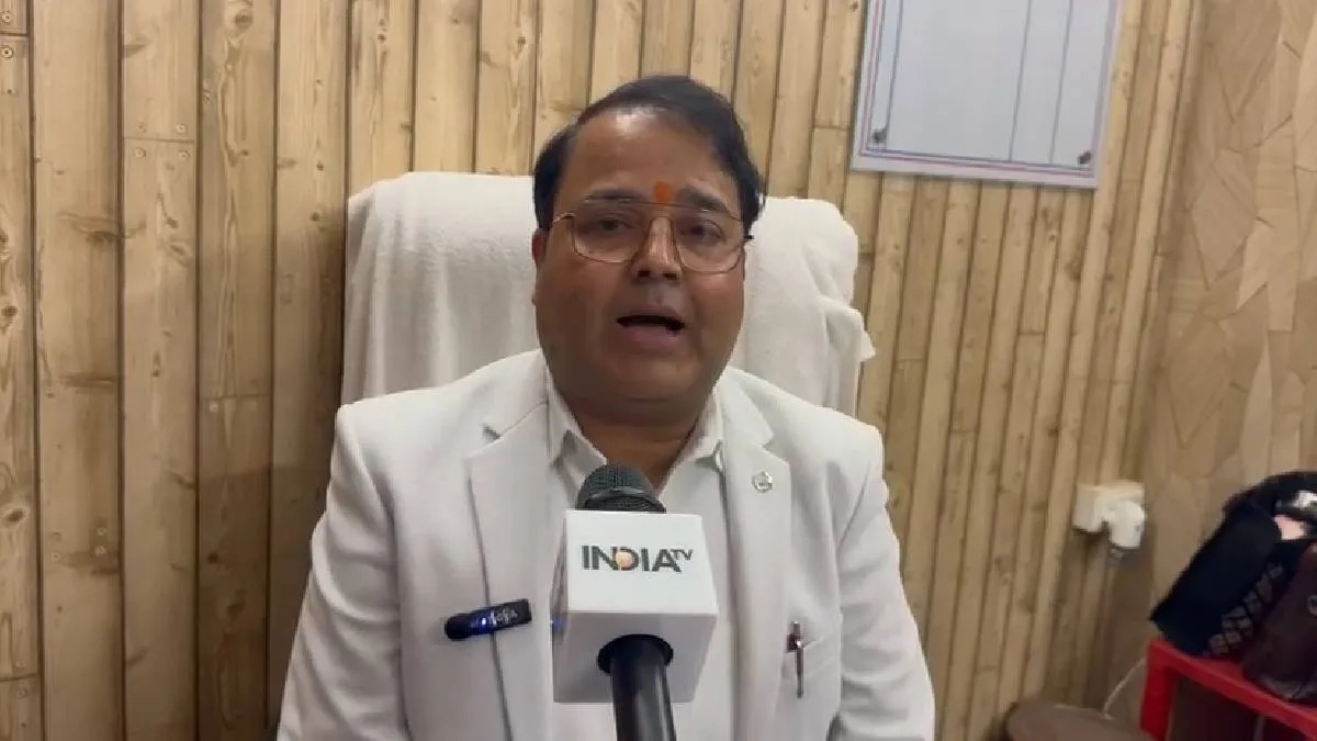 अयोध्या में डिप्टी GST कमिश्नर पद से इस्तीफा देने वाले अधिकारी पर आरोप ...