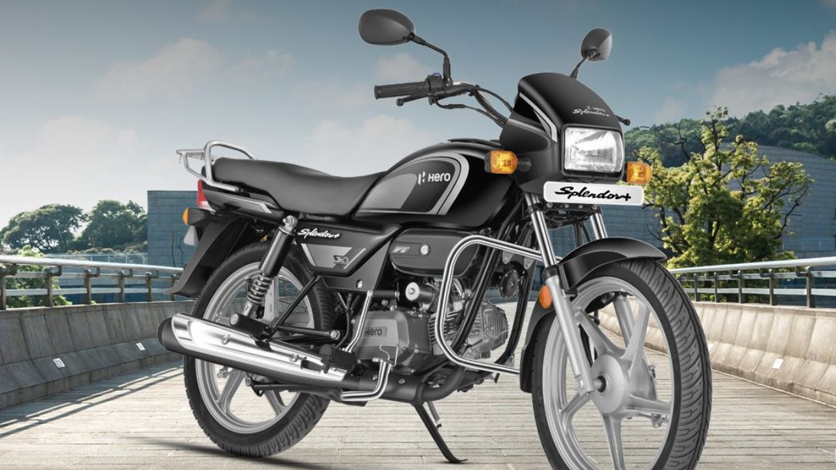250 रुपये महंगी हो गई आम लोगों की सबसे भरोसेमंद बाइक Hero Splendor ...