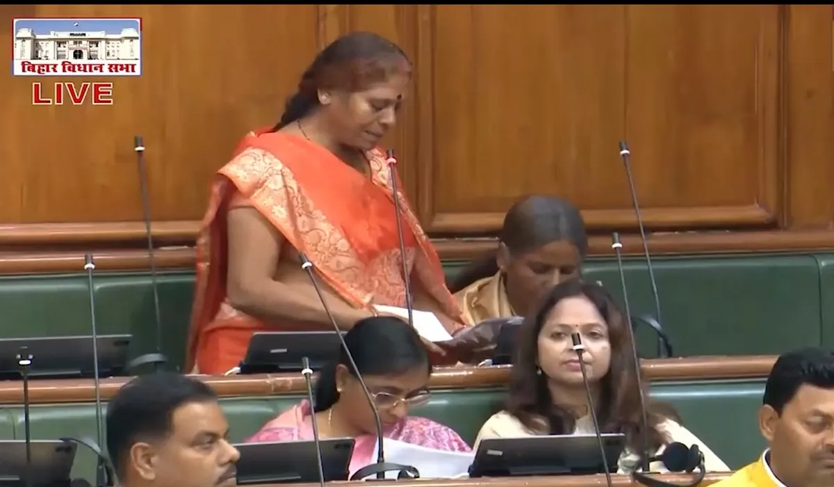 "ईश्वर की सतत लेती हूं... आगे बोलिए न..", जदयू विधायक विभा देवी ने अटक-अटक कर ली शपथ - India TV ...