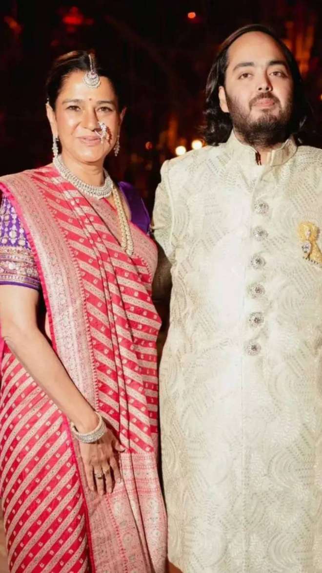 कौन हैं अनंत अंबानी की सास, खूबसूरती के मामले में नहीं हैं बेटी राधिका ...