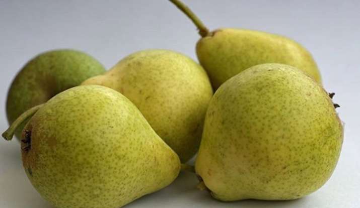 Amazing Benefits Of Pears eating nashpati fruit benefits weight loss ...