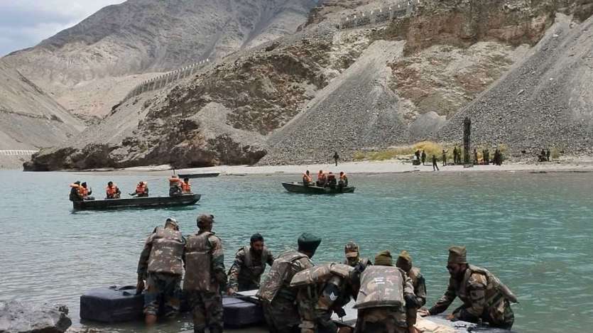 PARVAT PRAHAR Exerciseलद्दाख में 14000 फीट की ऊंचाई पर 50 हजार जवान ...