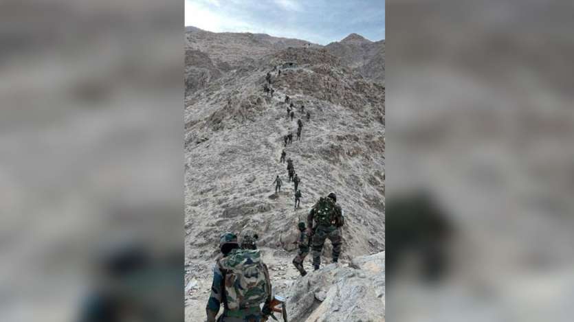 PARVAT PRAHAR Exerciseलद्दाख में 14000 फीट की ऊंचाई पर 50 हजार जवान ...