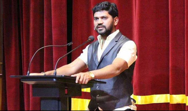 पत्नी से परेशान मराठी फिल्म निर्माता ने की - India TV Hindi News