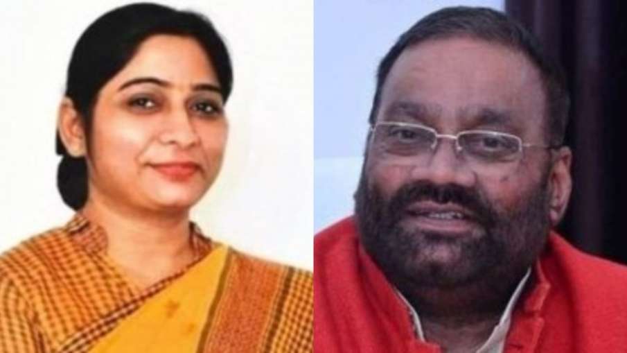 Swami Prasad Maurya Daughter And Bjp Mp Sanghmitra Avoid To Speak On