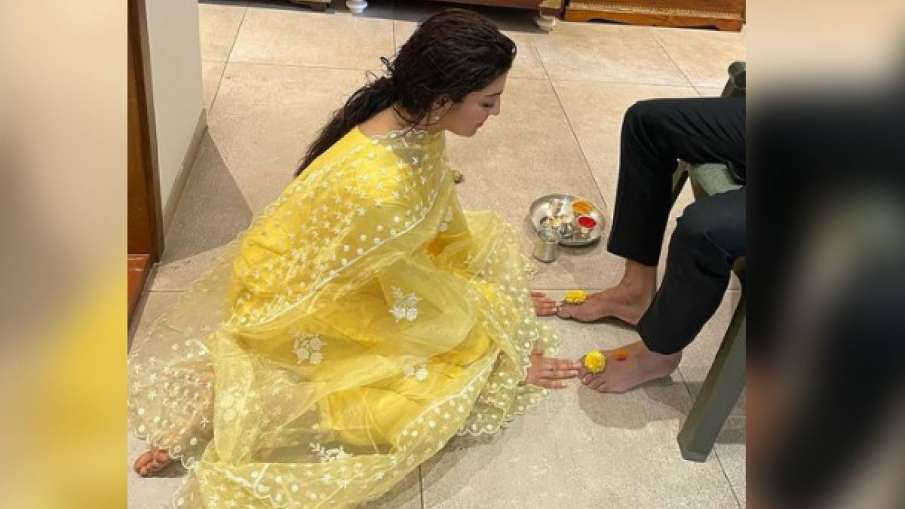 Pranitha Subhash worshiped husband feet created ruckus on social media ...